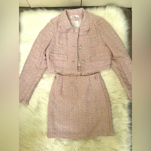 Accessories | The Tweet Set With Skirts | Poshmark